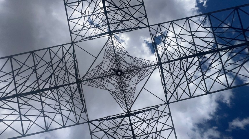 Final tower completed on Genex Kidston project | Powerlink